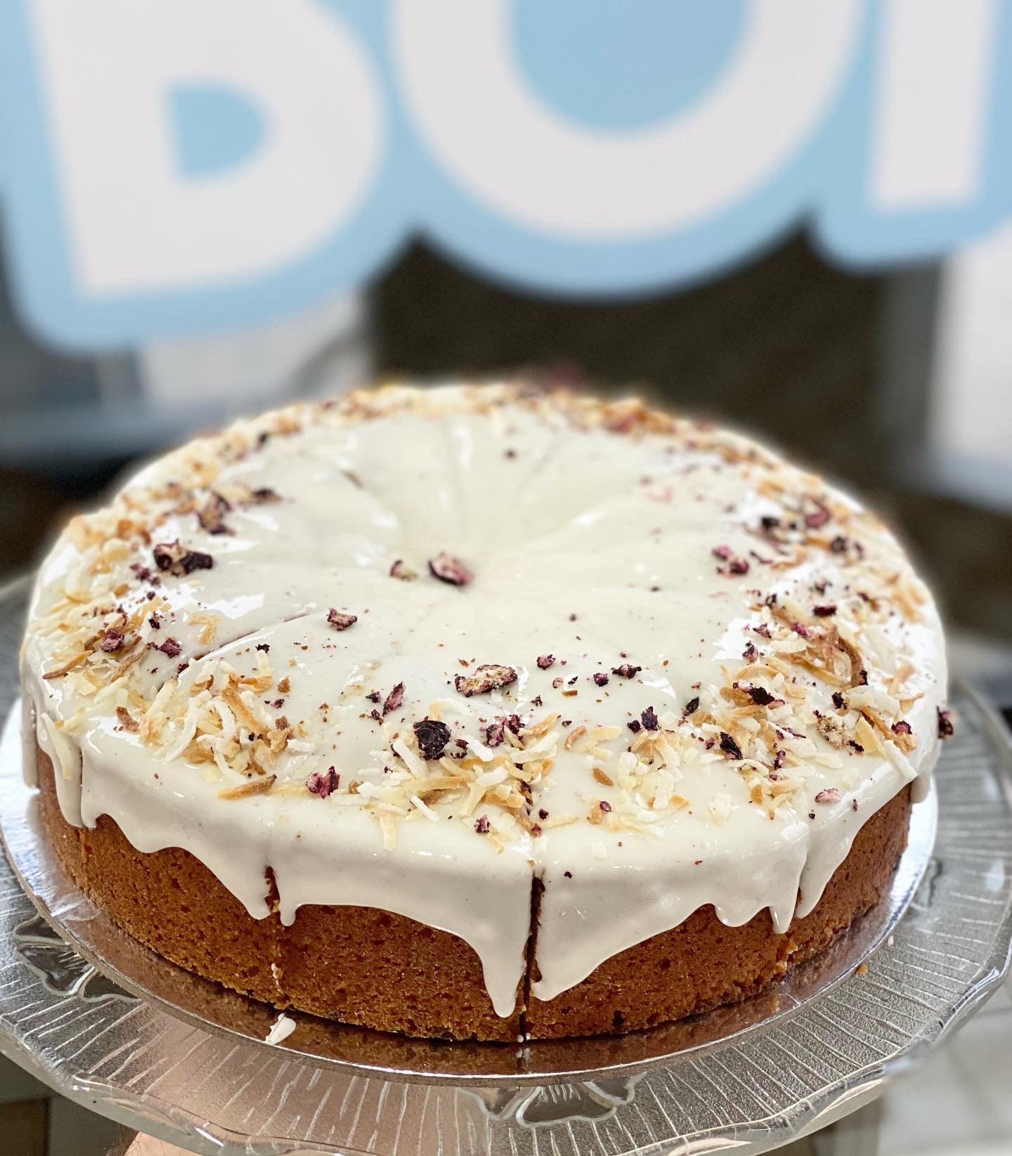 Whole Coconut, blueberry and almond (gluten and dairy free) | Cakeboi