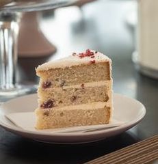 Slice Raspberry Coconut (Vegan) | Cakeboi